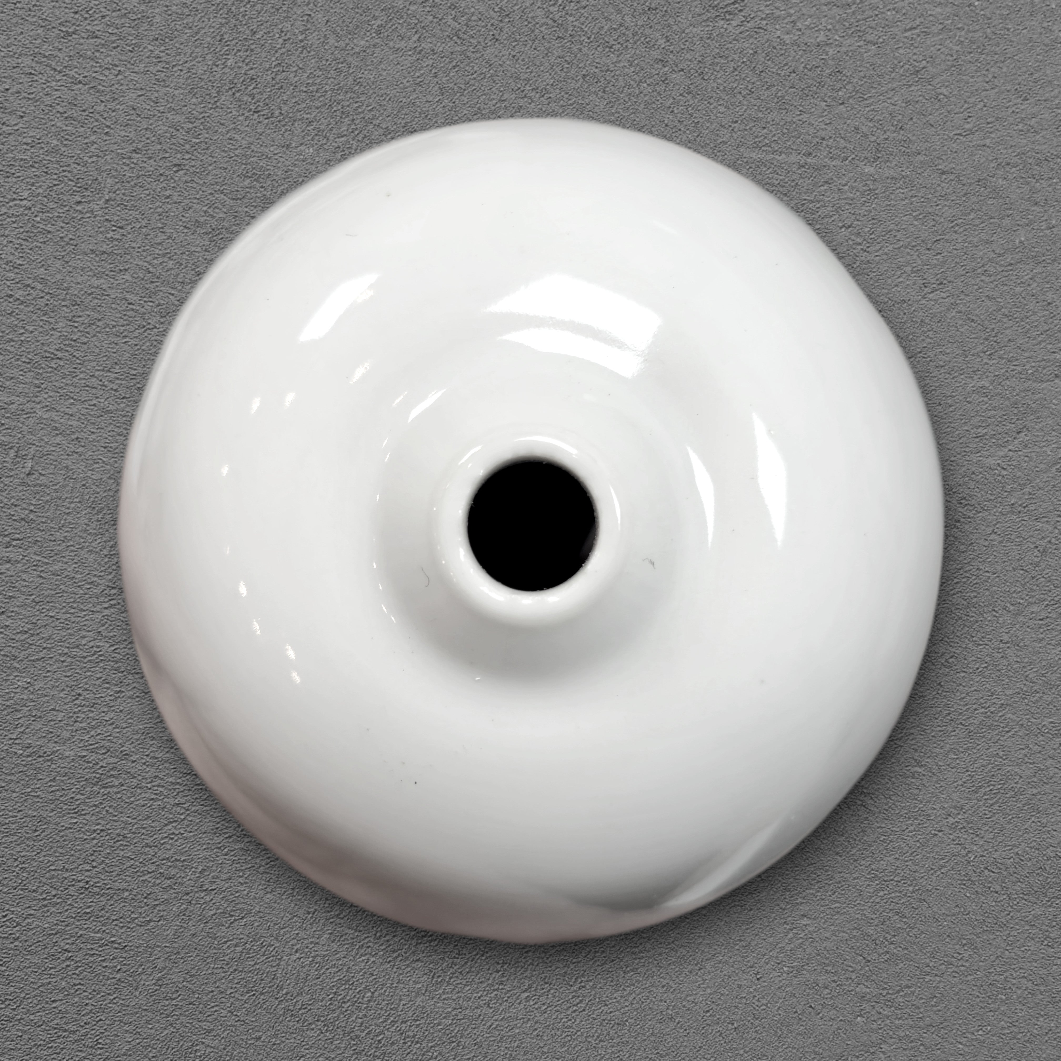 White Ceramic Surface Mount Ceiling Cup – Olde Worlde
